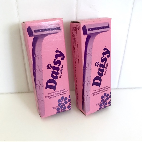Vintage | Bath & Body | Vintage 7s Deadstock Daisy Nos Pink Razors Set ...